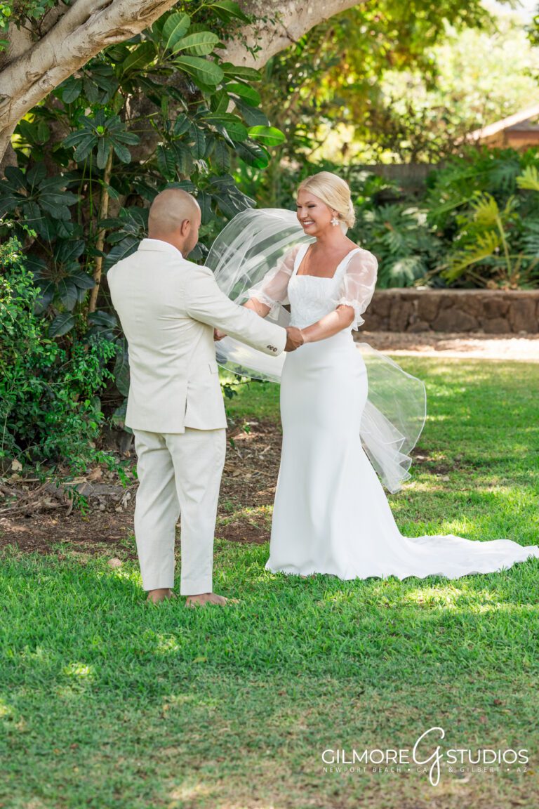 First Look Bridal Session - North Shore - Hawaii - Gilmore Studios ...