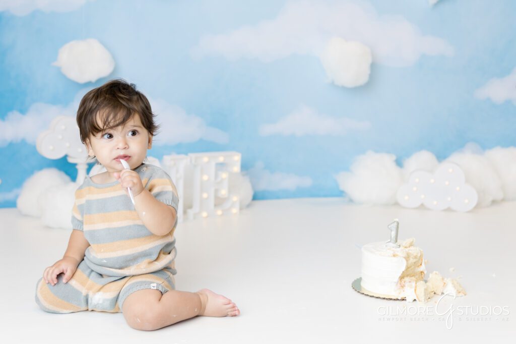 Blue Sky Cake Smash - Boys First Birthday - Gilmore Studios | Orange ...