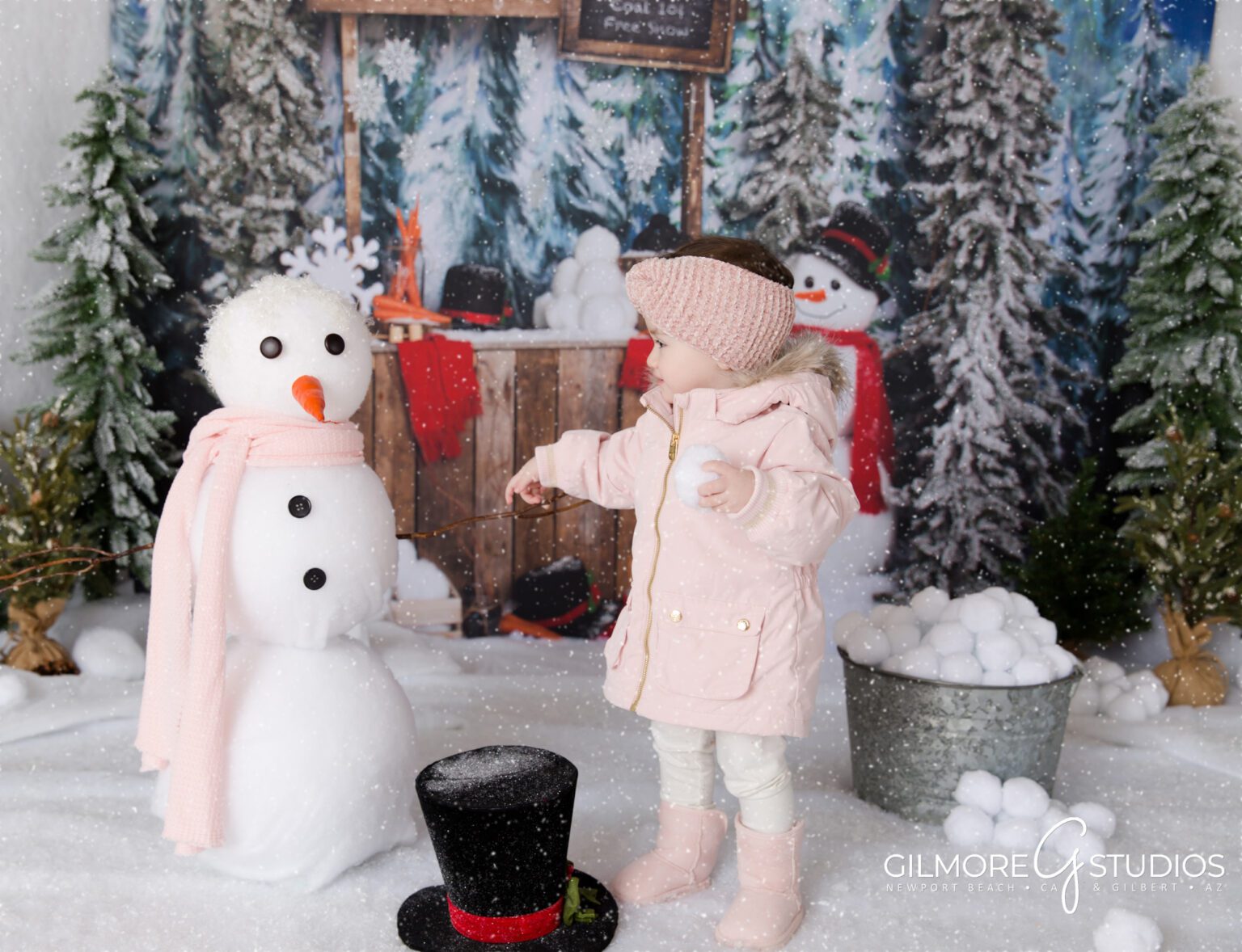 Build A Snowman Stand - Winter Wonderland - Gilmore Studios | Orange ...