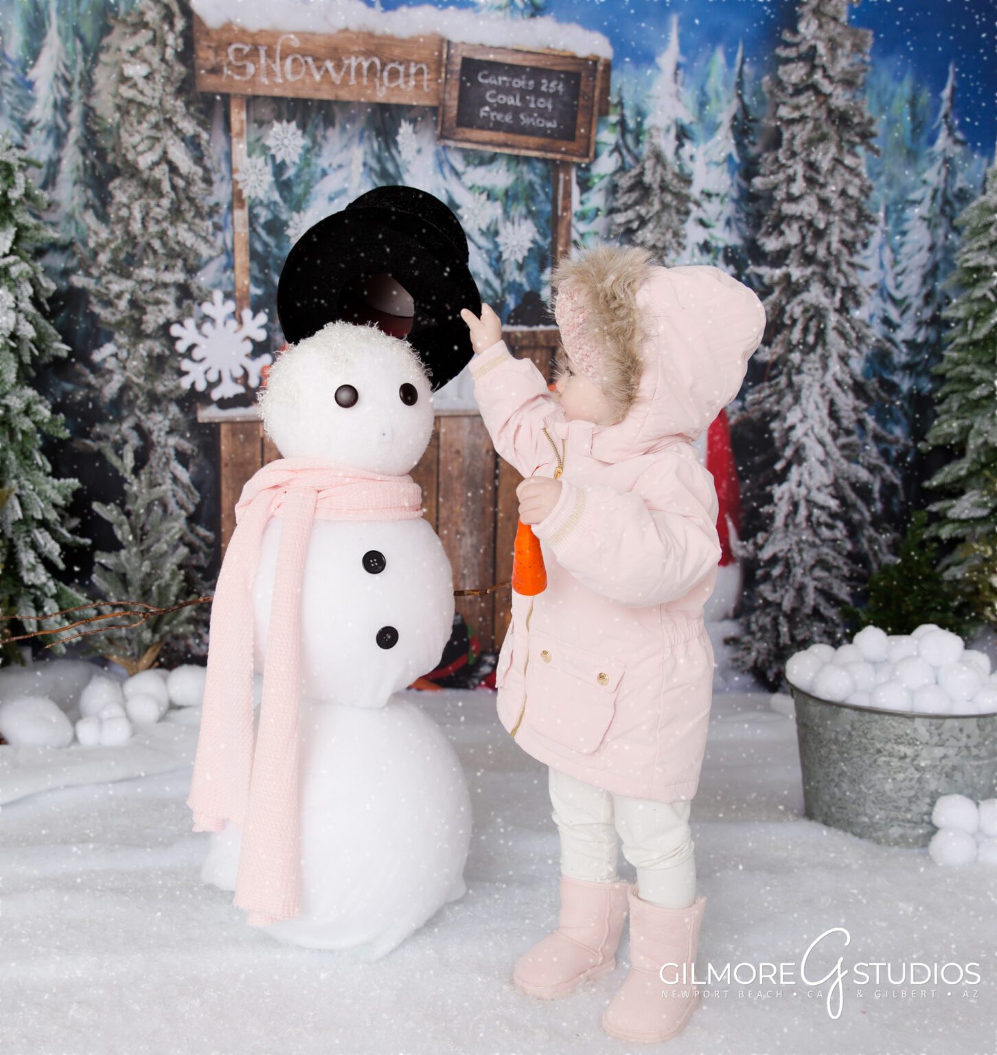 Build A Snowman Stand - Winter Wonderland - Gilmore Studios | Orange ...
