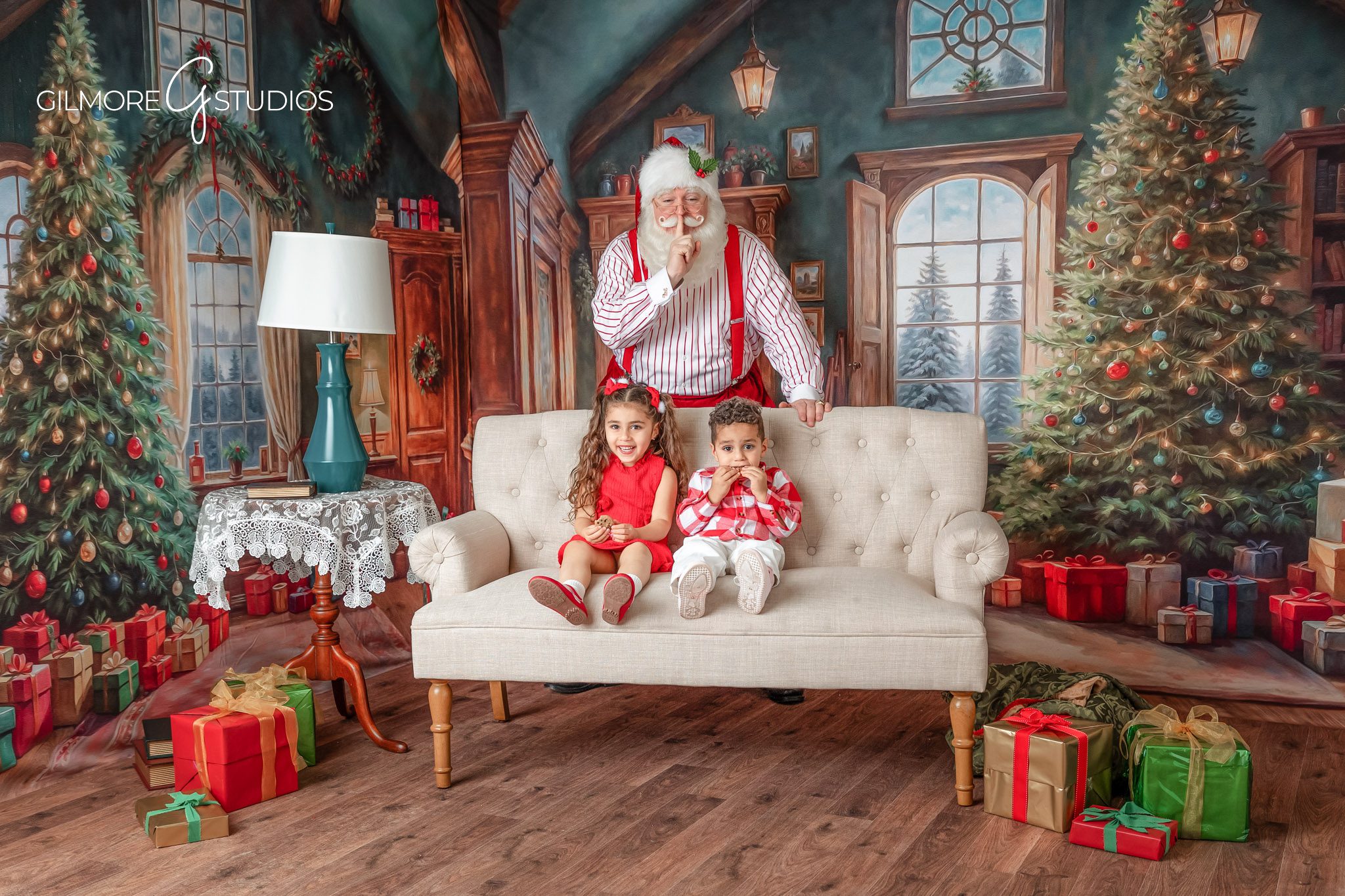Once in a Lifetime Photos with Santa – Newport Beach CA - Gilmore Studios | Orange County, CA ...